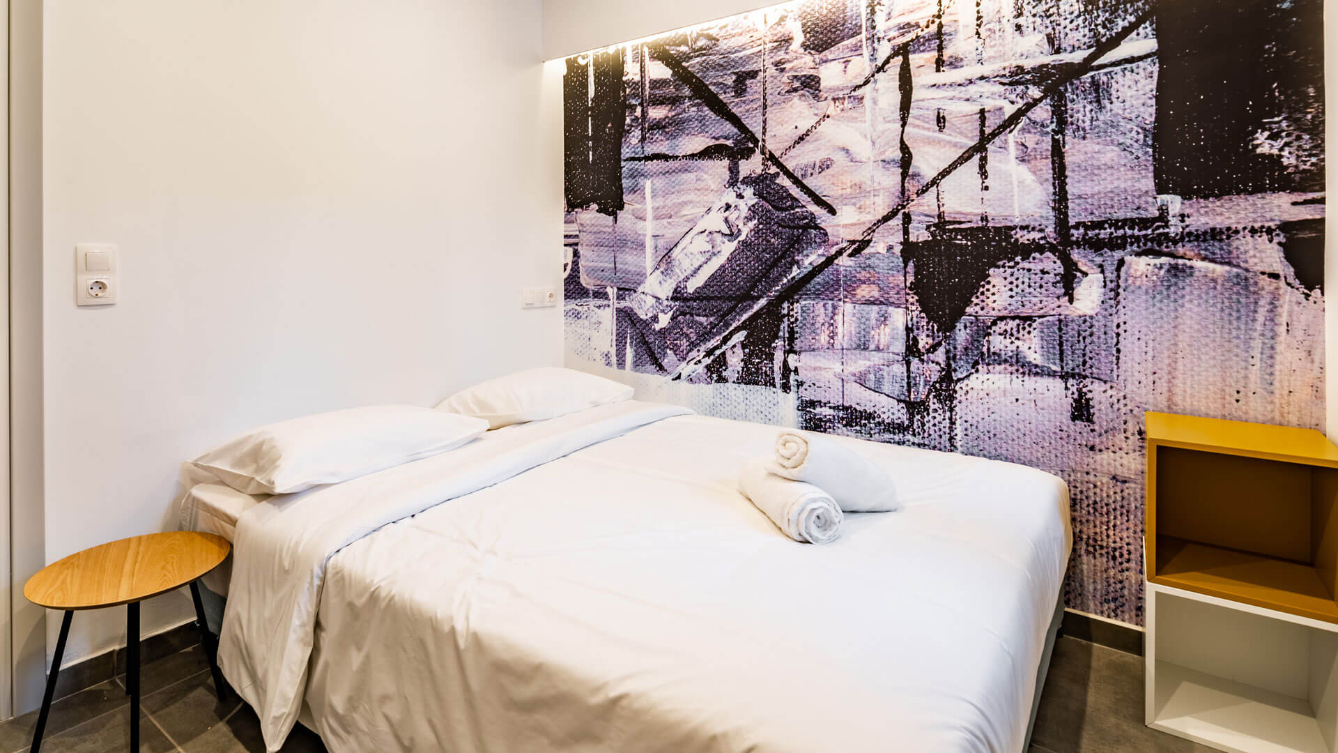 Private double room with en suite bathroom | Athens Hub